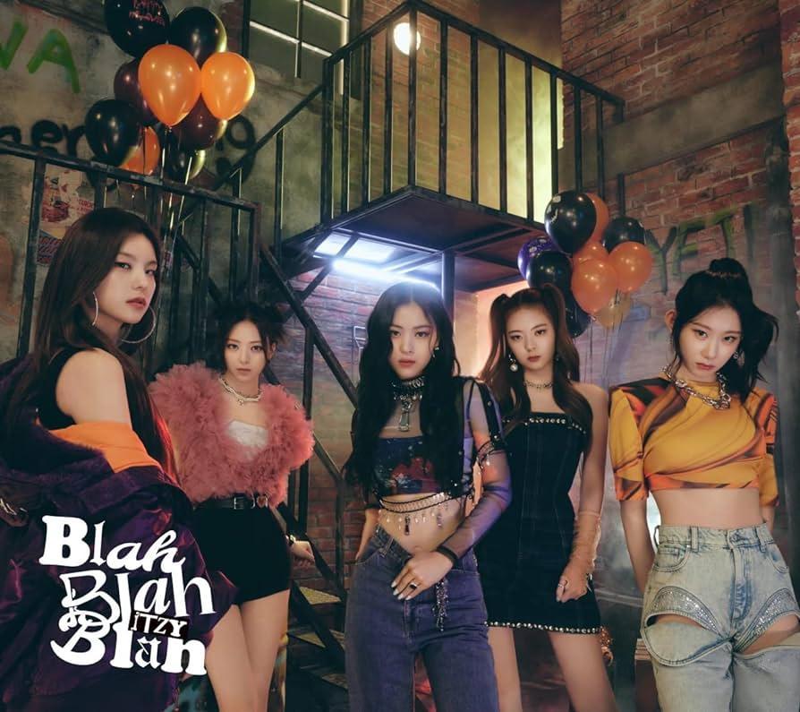 Sección visual de Itzy: Blah Blah Blah (Vídeo musical) - FilmAffinity