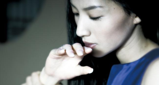 Image gallery for Kaidan Horror Classics: One Arm (TV) - FilmAffinity