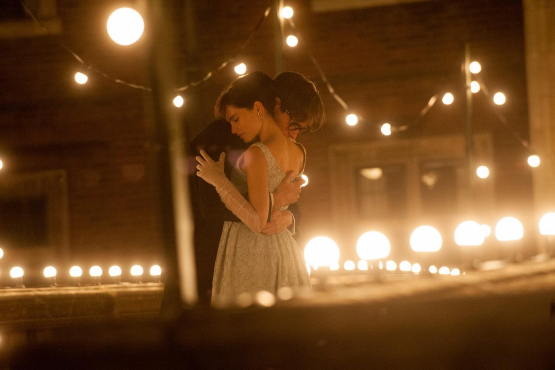 Sección visual de La teoría del todo - FilmAffinity