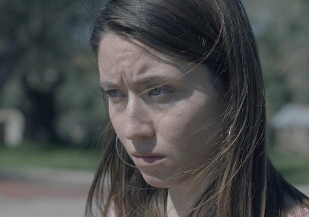 Image gallery for Listen - FilmAffinity