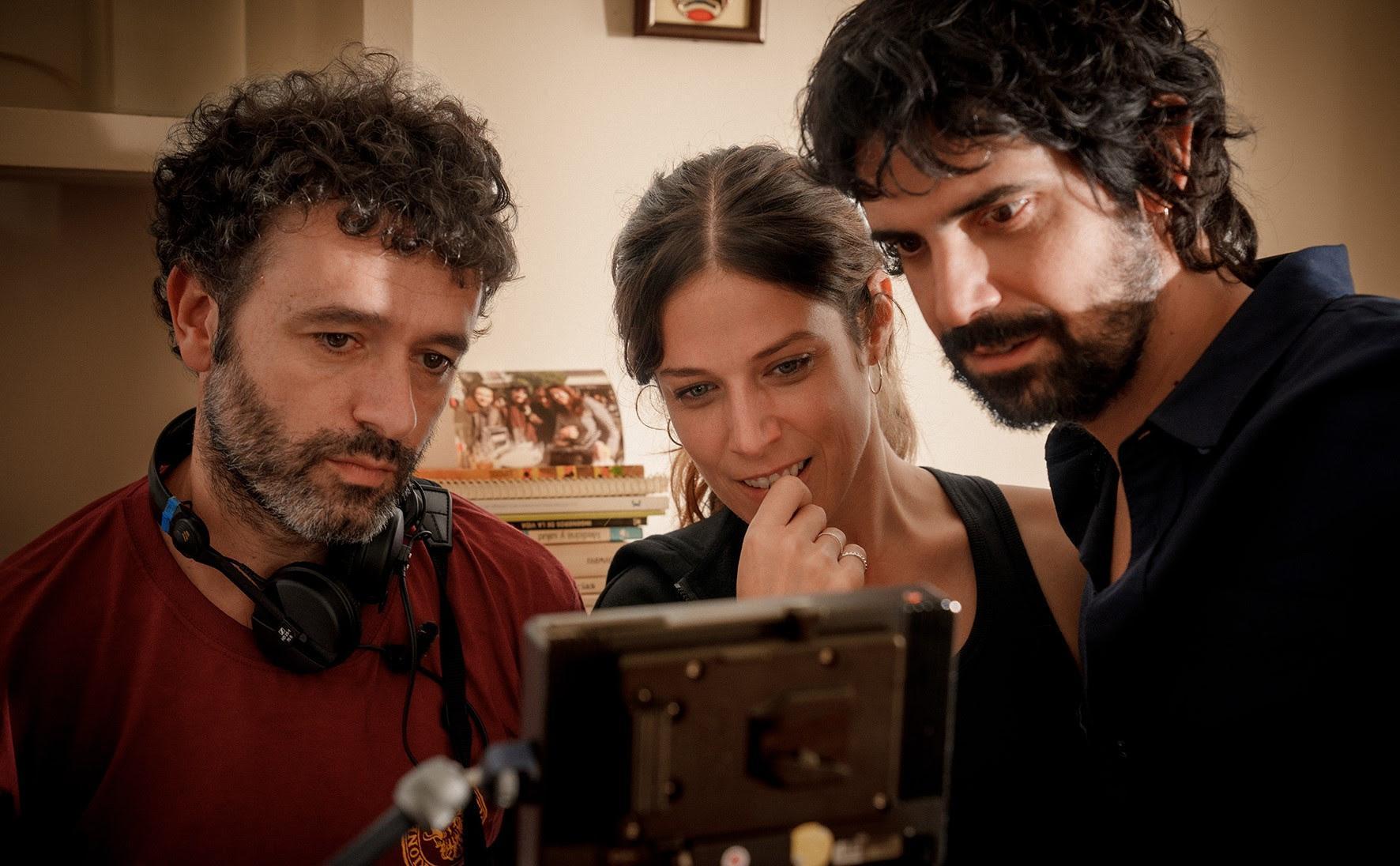 Sección visual de Los años nuevos (Serie de TV) - FilmAffinity