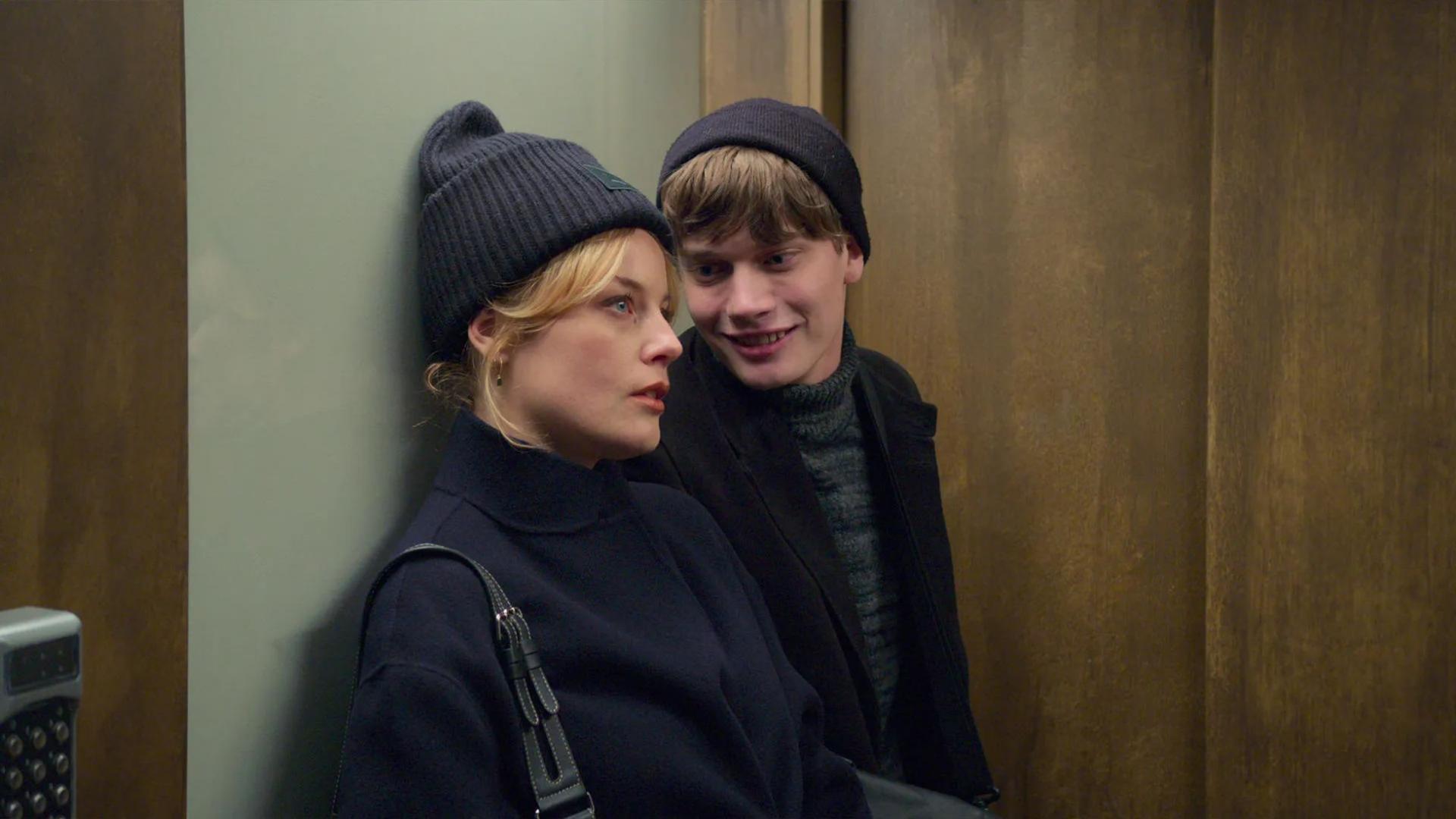 Image gallery for Love & Anarchy (TV Series) - FilmAffinity