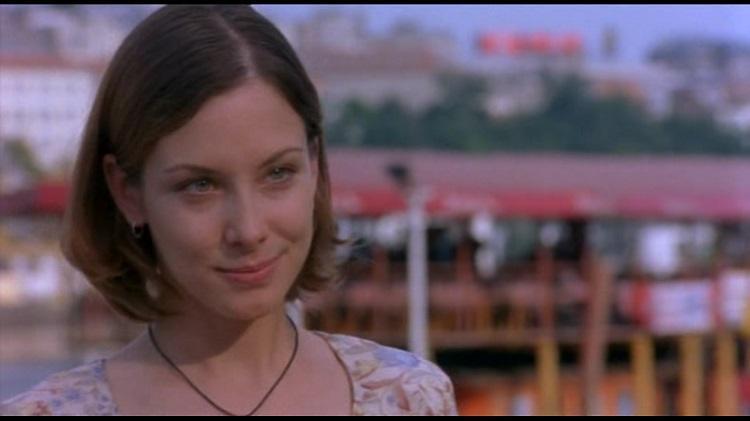 Sección visual de Loving Glances - FilmAffinity