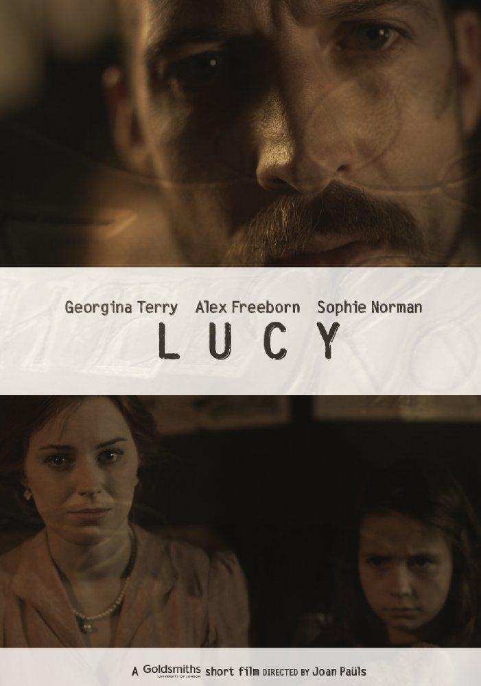 Sección visual de Lucy (C) - FilmAffinity