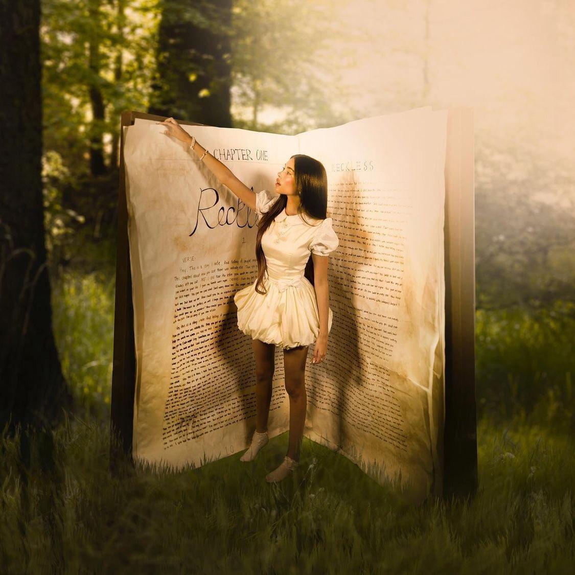 Sección visual de Madison Beer: Reckless (Vídeo musical) - FilmAffinity