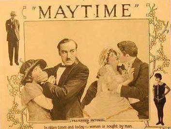 Sección visual de Maytime - FilmAffinity