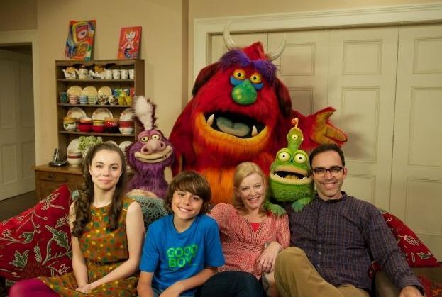 Sección visual de Me & My Monsters (Serie de TV) - FilmAffinity