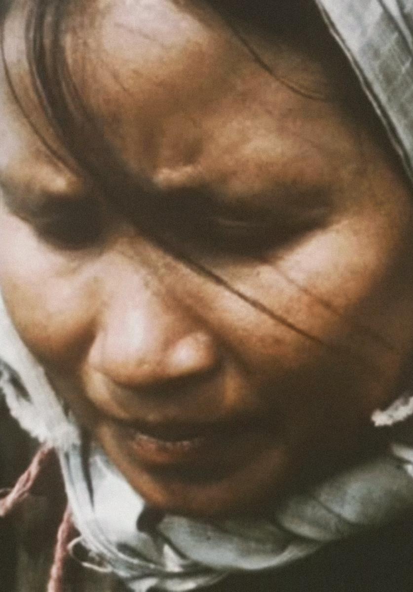 Sección visual de Mothers - FilmAffinity