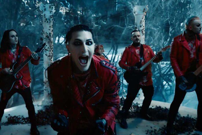 Sección visual de Motionless in White: Werewolf (Vídeo musical) - FilmAffinity