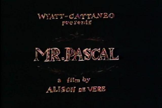 Sección visual de Mr. Pascal (C) - FilmAffinity