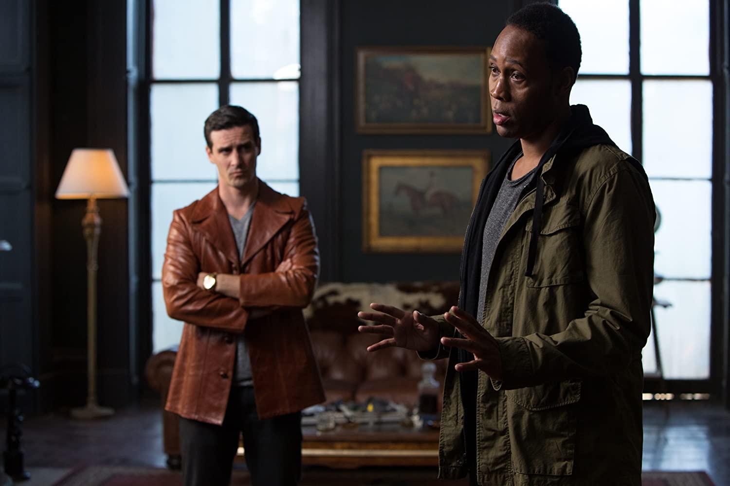 Sección visual de Mr. Right - FilmAffinity