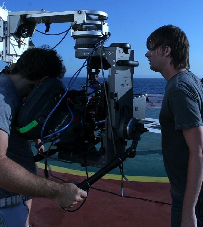 Sección visual de Muse: Starlight (Vídeo musical) - FilmAffinity