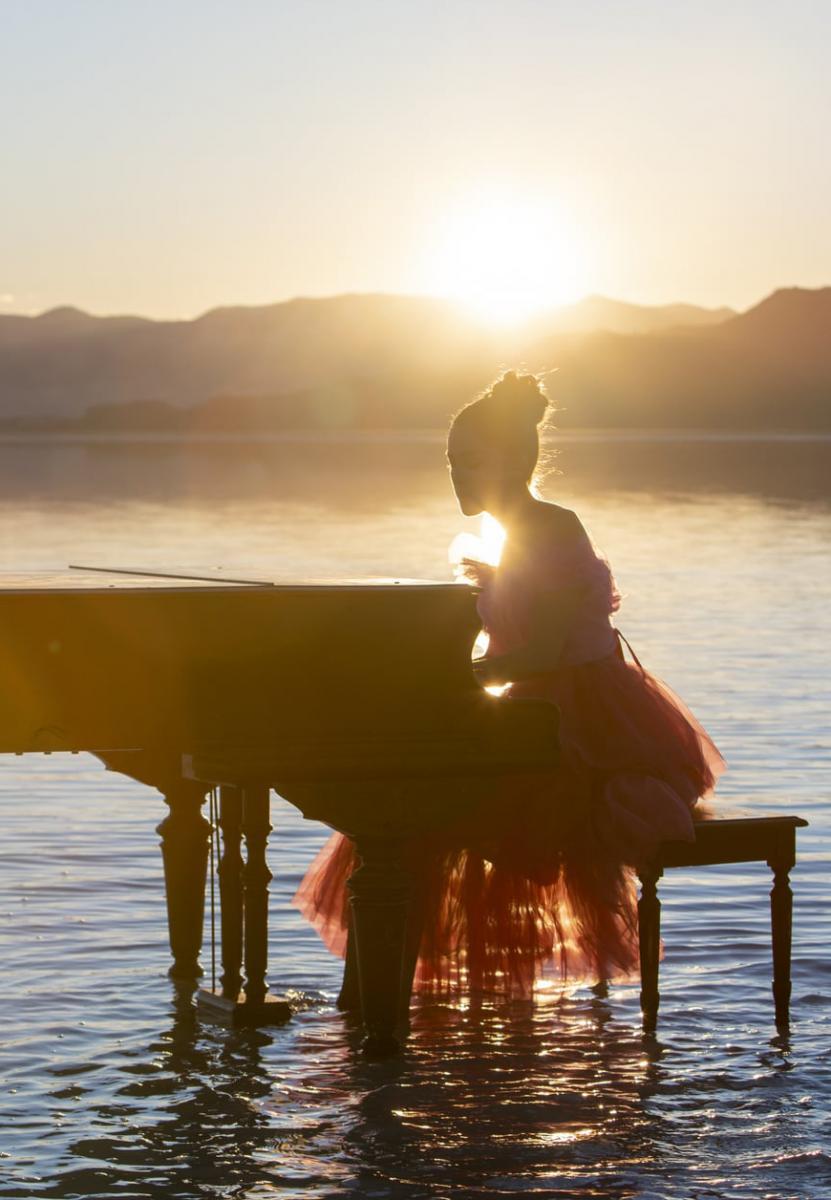 Image gallery for Olivia Rodrigo: All I Want (Music Video) - FilmAffinity