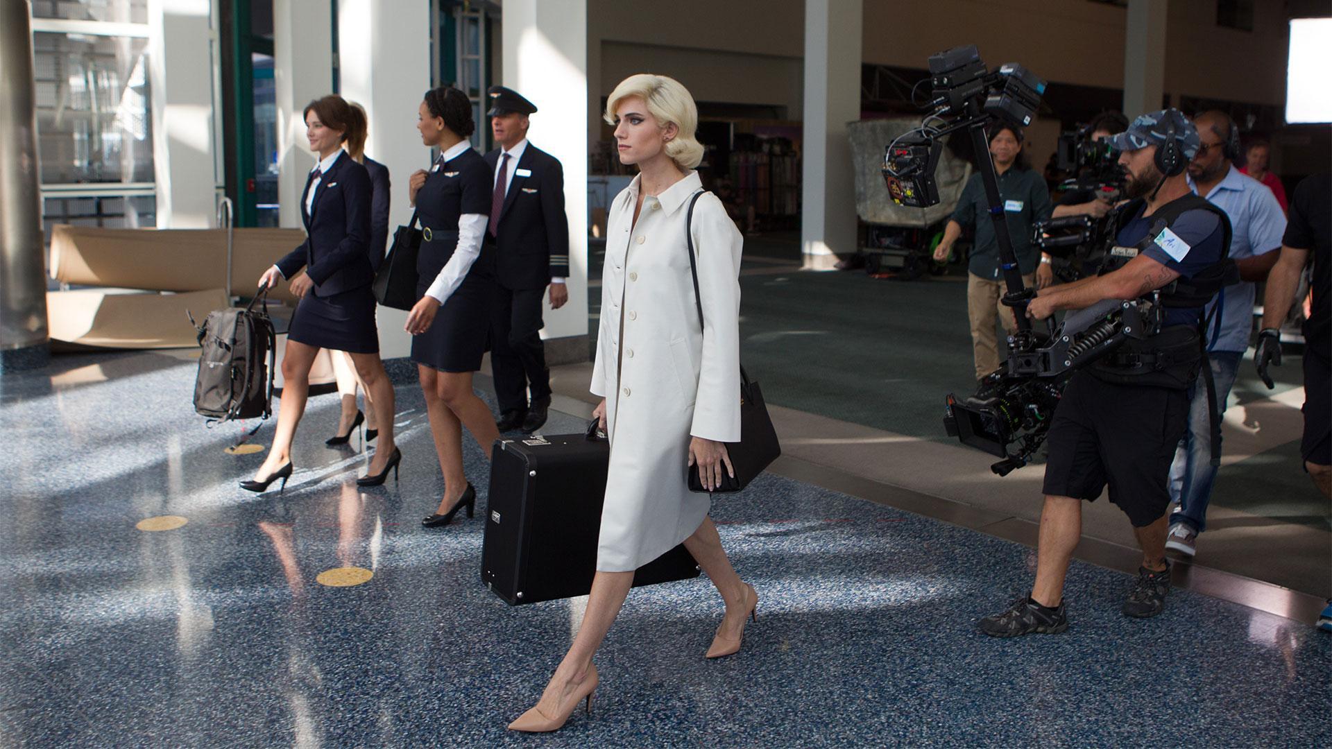 Sección visual de Past Forward (C) - FilmAffinity