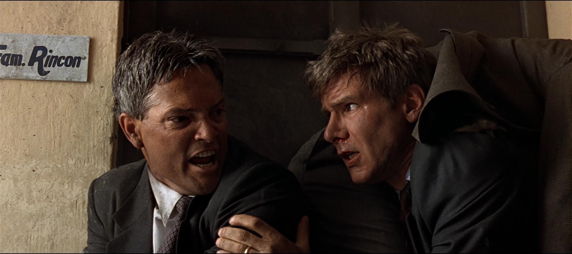 Sección visual de Peligro inminente - FilmAffinity