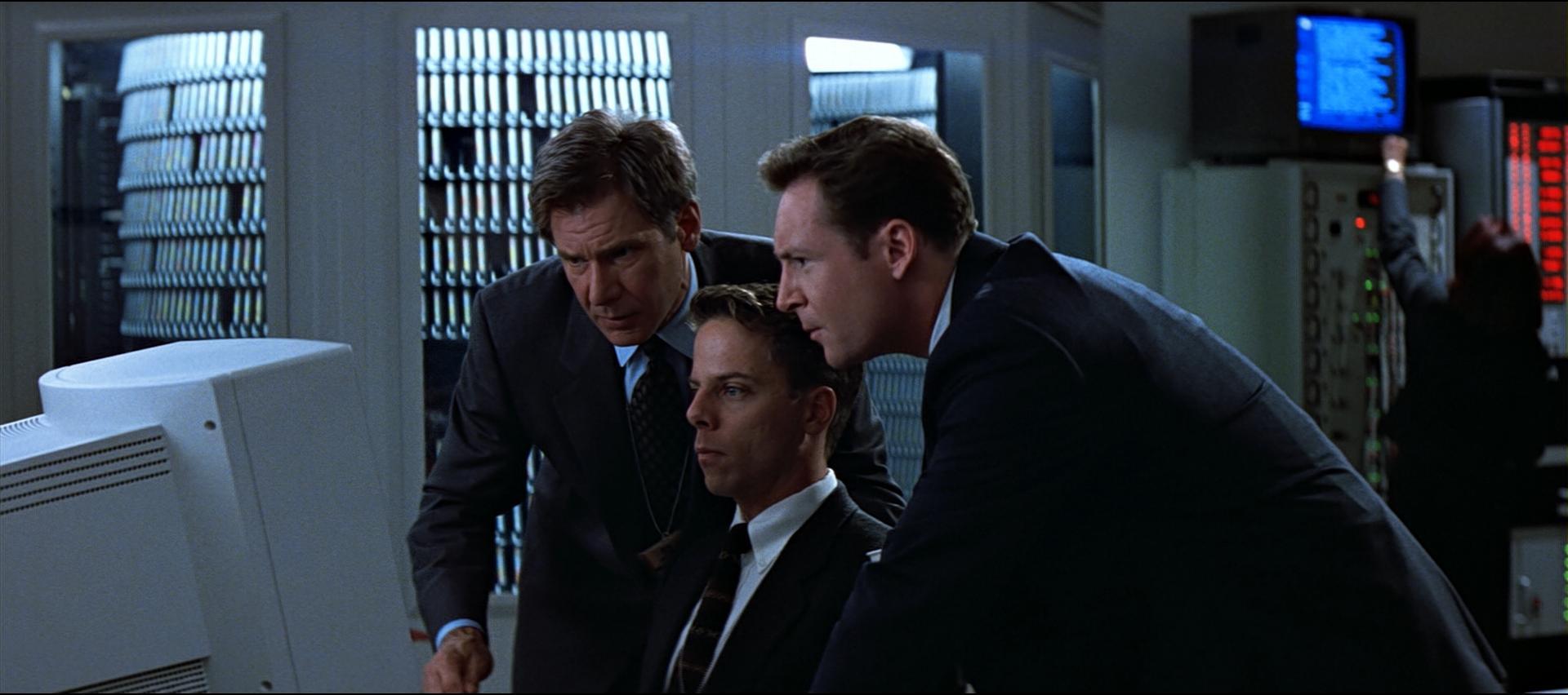 Sección visual de Peligro inminente - FilmAffinity