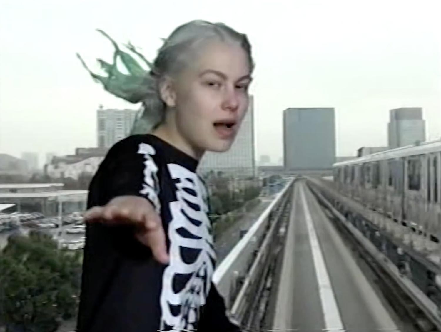 Image gallery for Phoebe Bridgers: Kyoto (Music Video) - FilmAffinity
