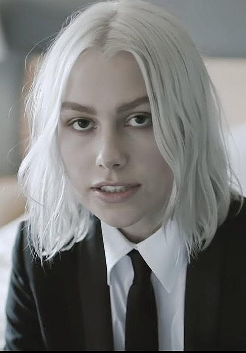 Sección visual de Phoebe Bridgers: Motion Sickness (Vídeo musical) - FilmAffinity