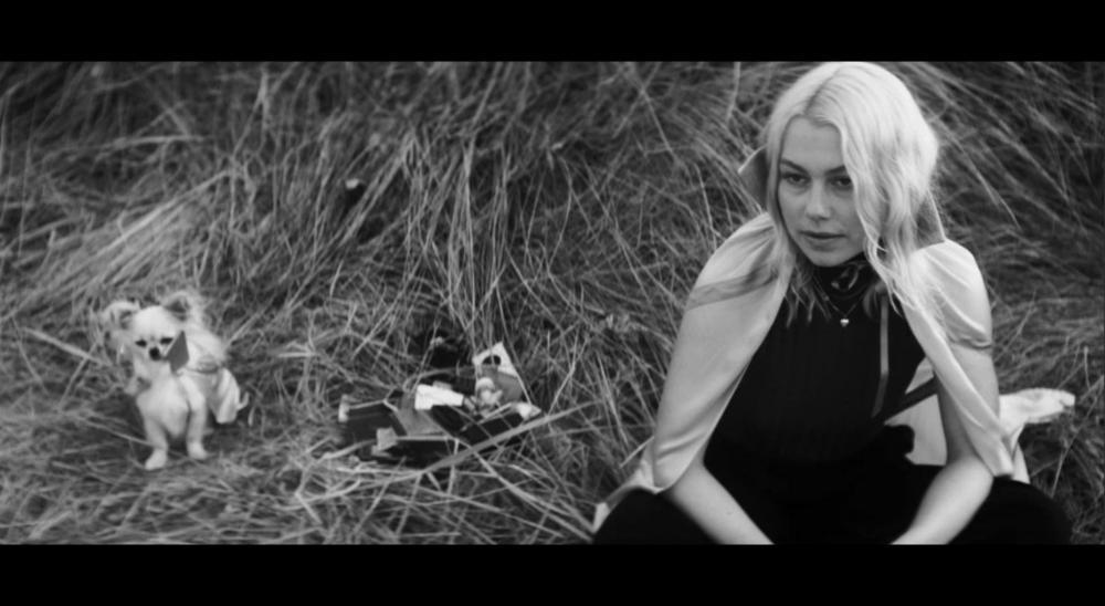 Sección visual de Phoebe Bridgers: Savior Complex (Vídeo musical) - FilmAffinity