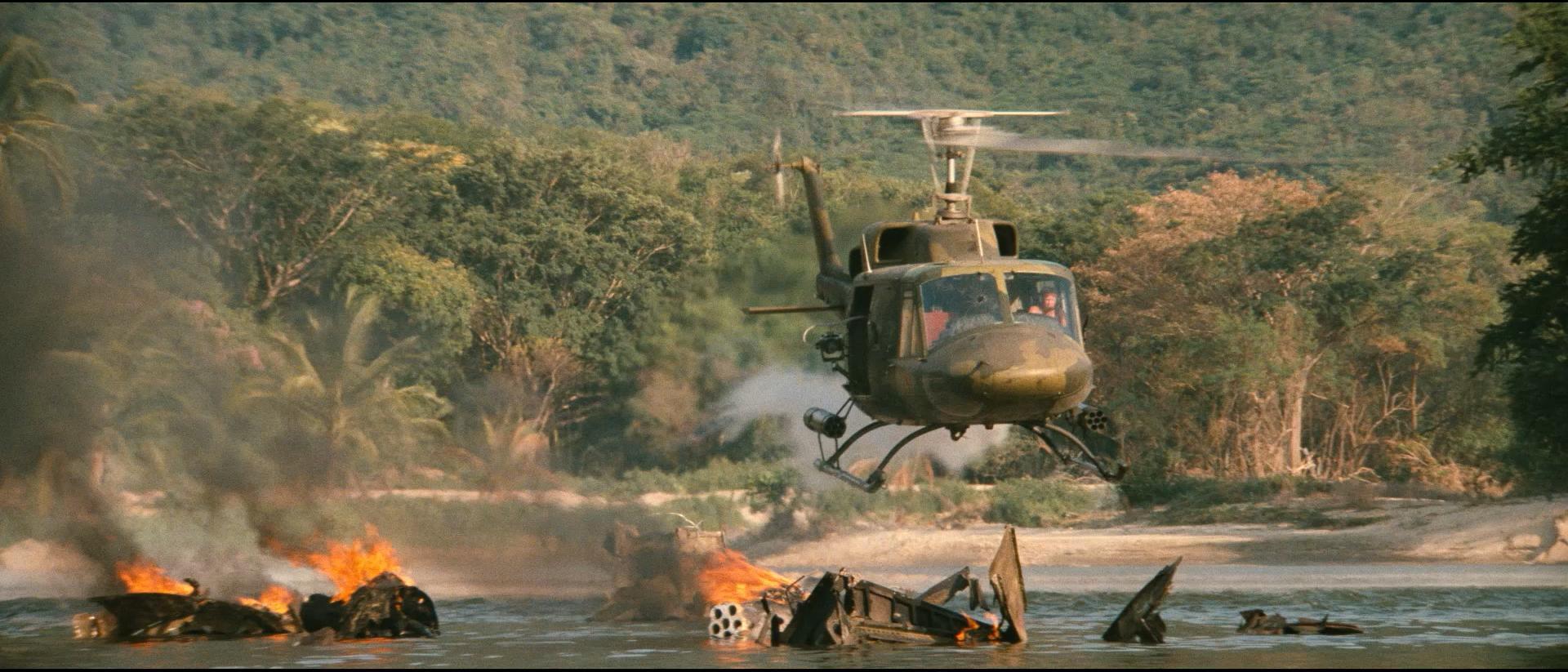 Sección visual de Rambo: Acorralado Parte II (Rambo 2) - FilmAffinity
