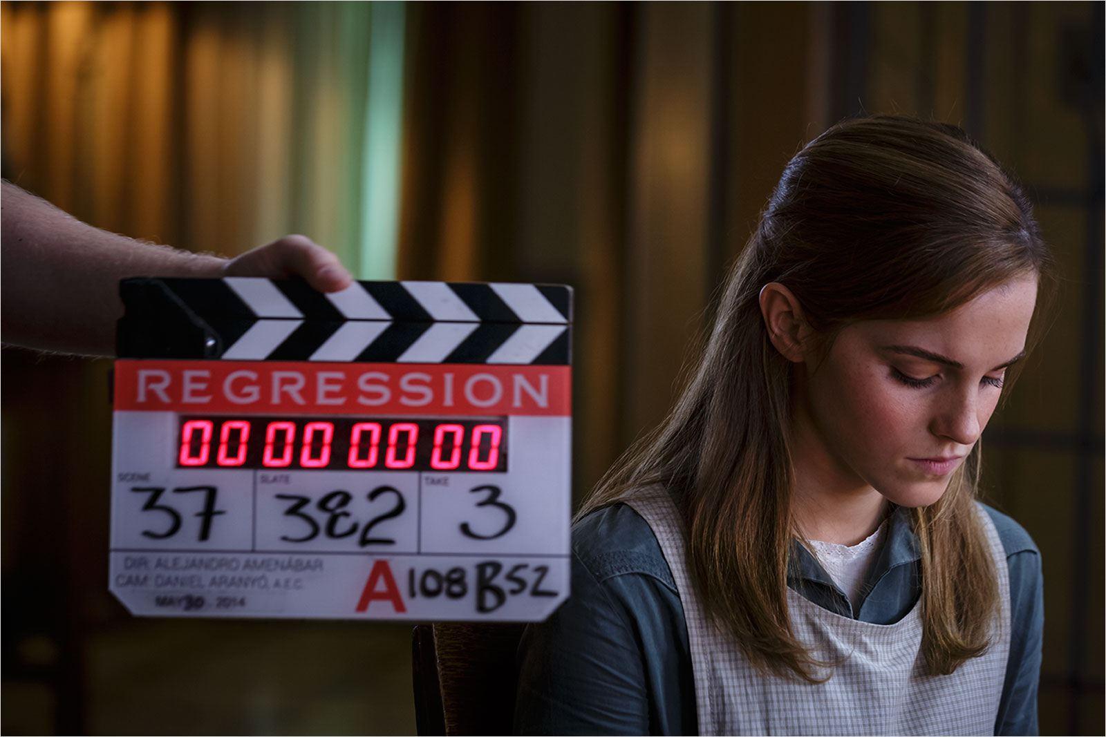 Image gallery for Regression - FilmAffinity