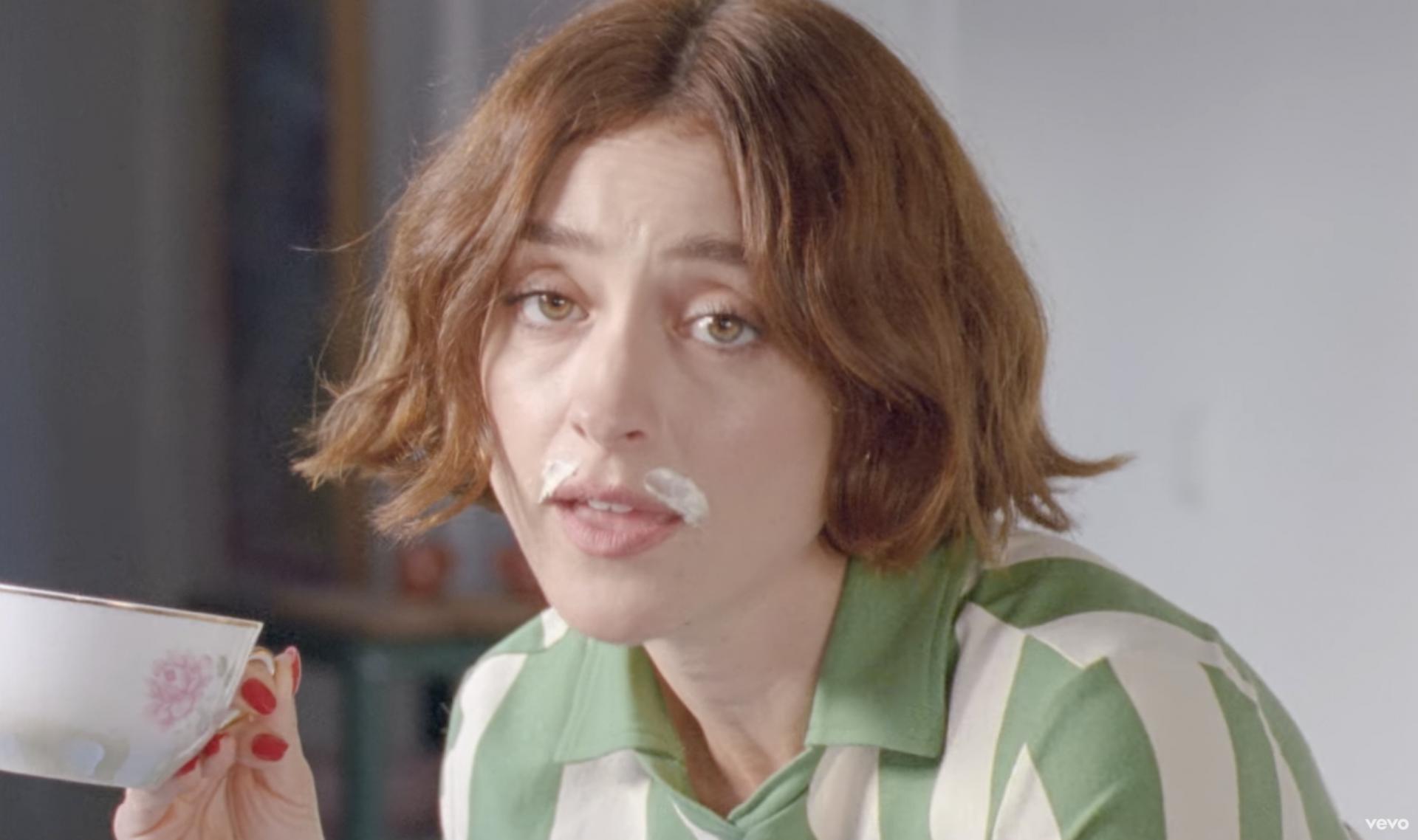 Image gallery for Russian Red: No entiendo nada (Music Video ...