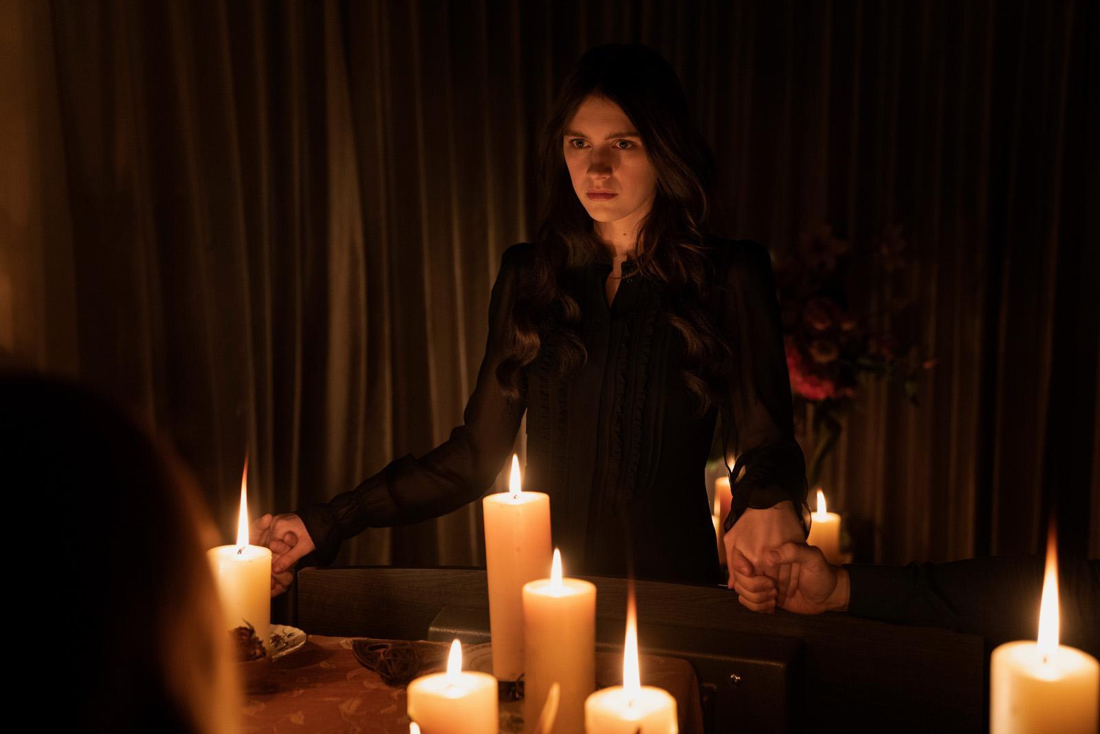 Sección visual de Servant (Serie de TV) - FilmAffinity