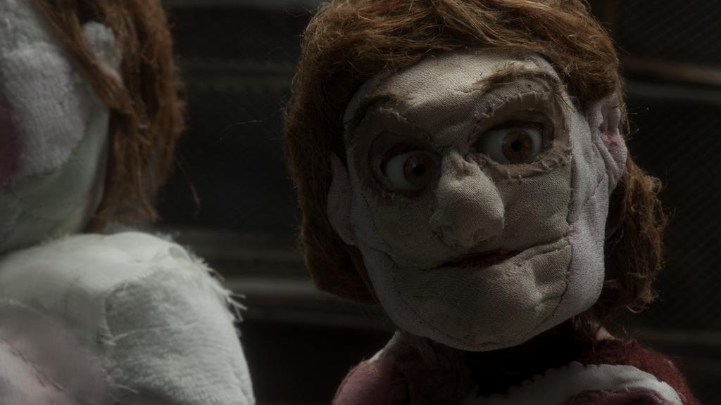 Sección visual de Skinned (C) - FilmAffinity