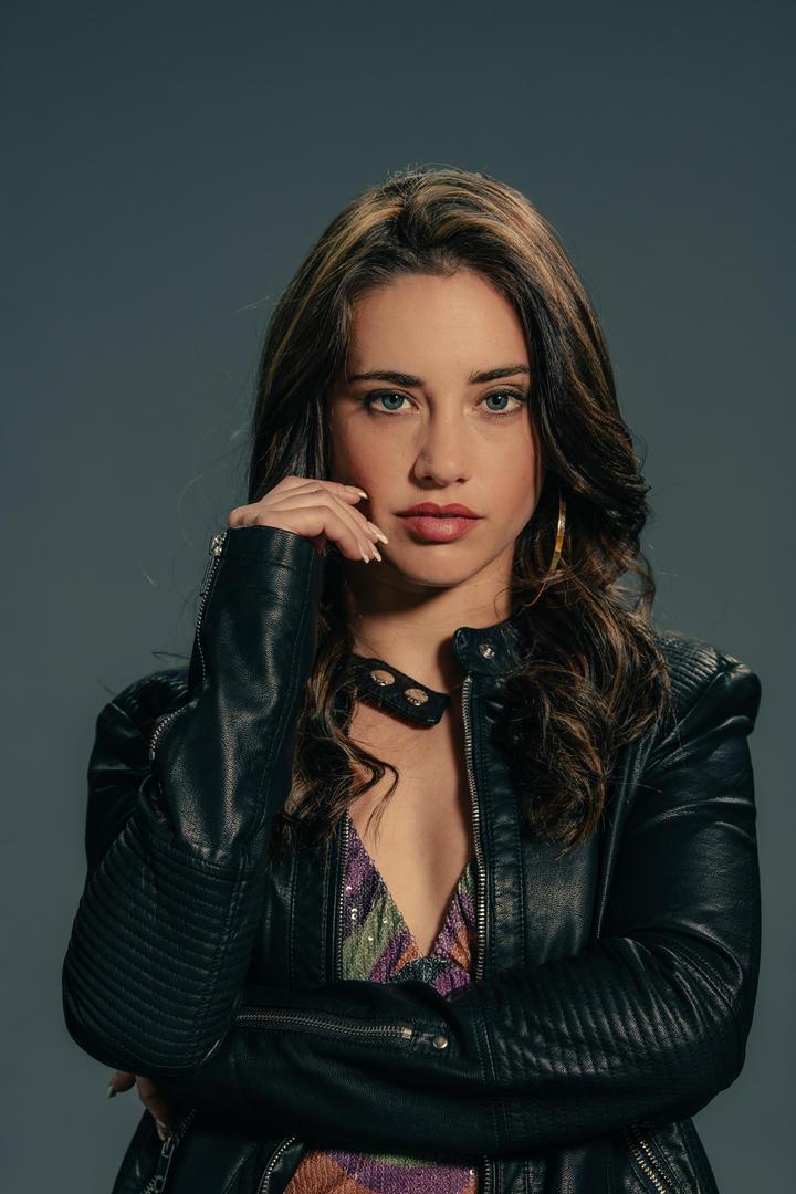 Image gallery for Sky High: The Series (TV Series) - FilmAffinity