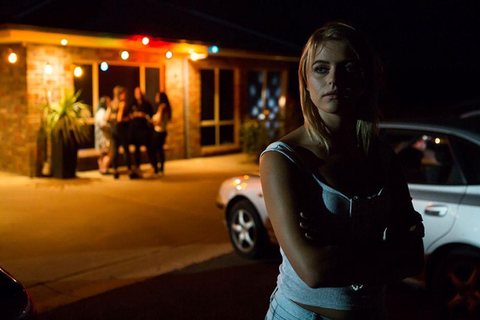 Sección visual de Smashed (C) - FilmAffinity