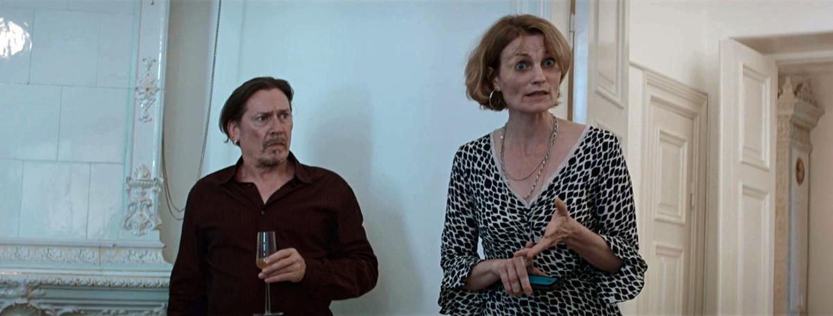 Image gallery for Social Connection (S) - FilmAffinity