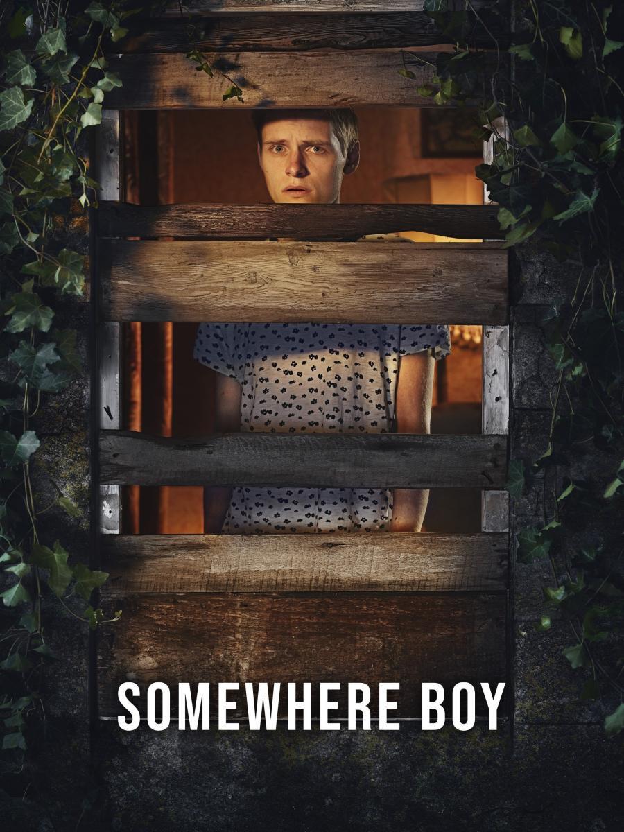 Sección visual de Somewhere Boy (Serie de TV) - FilmAffinity