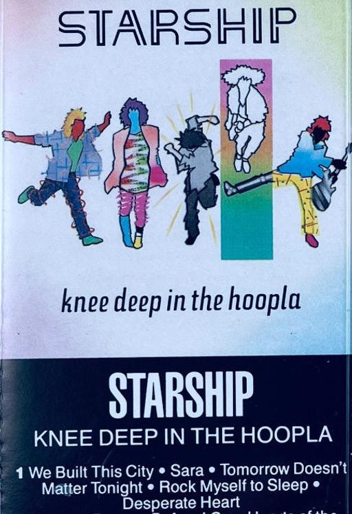 Sección visual de Starship: We Built This City (Vídeo musical ...