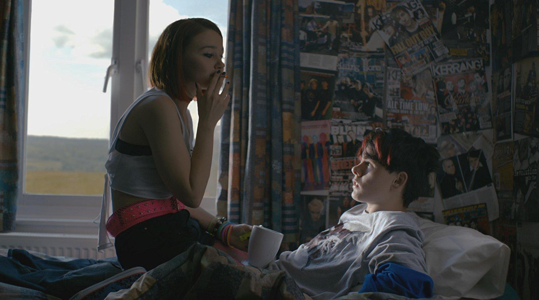 Sección visual de Straight Edge (C) - FilmAffinity