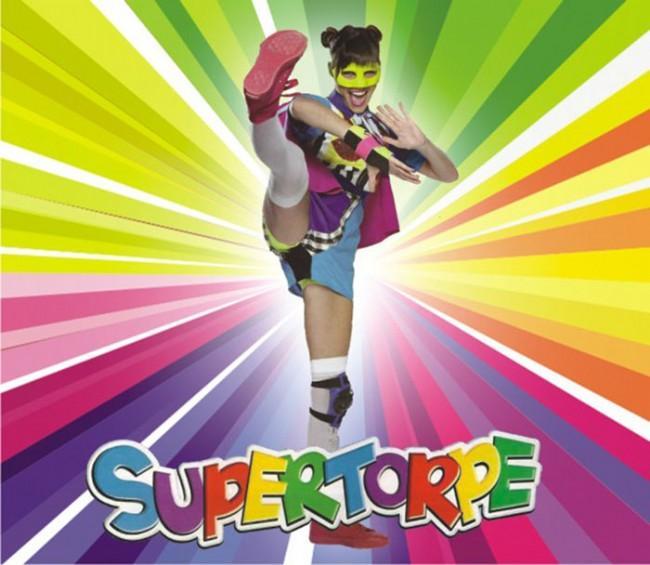 Sección visual de Supertorpe (Serie de TV) - FilmAffinity