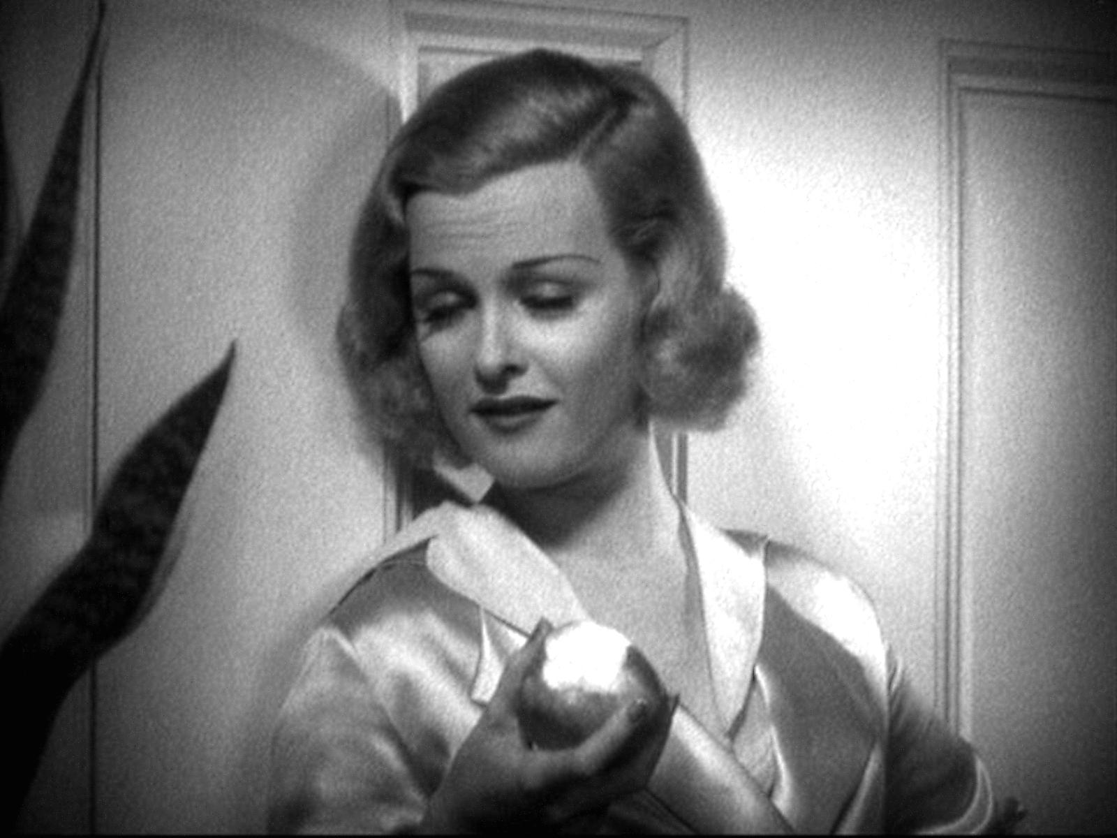 Sección visual de Sus grandes ojos marrones - FilmAffinity