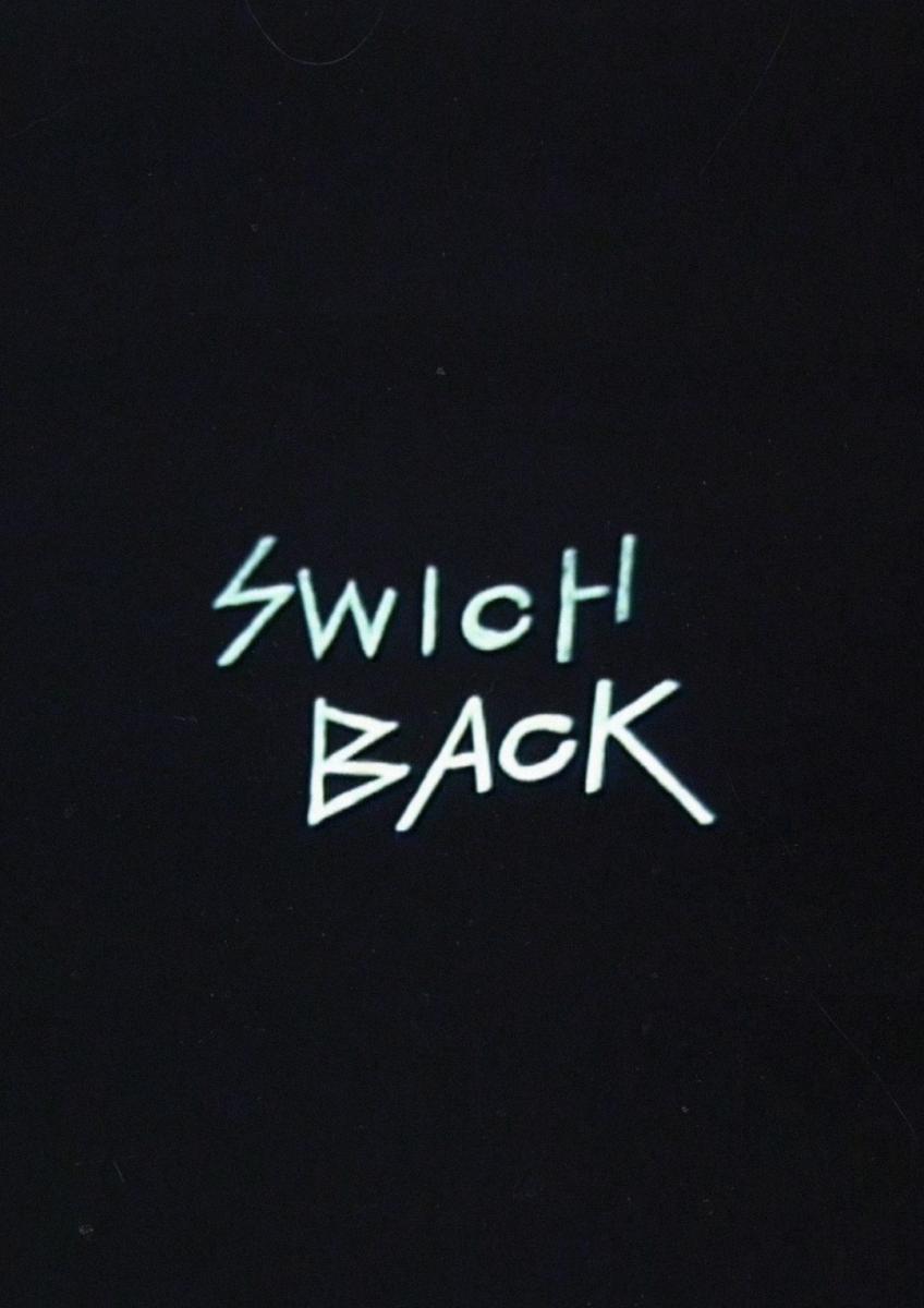 Sección visual de Switch Back (C) - FilmAffinity