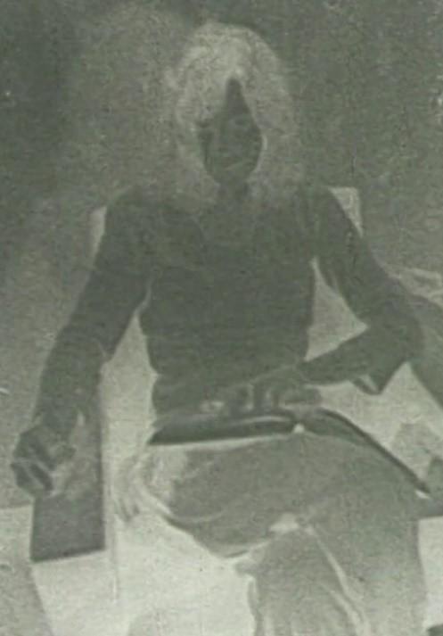 Sección visual de Syntax (C) - FilmAffinity