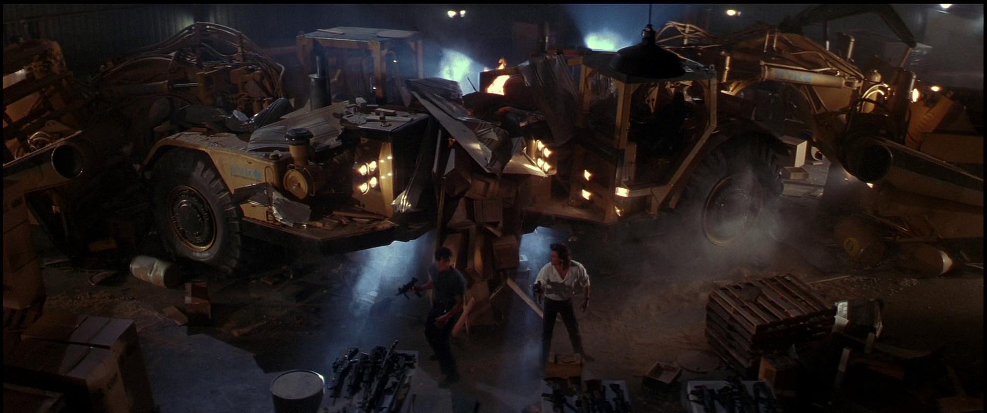 Sección visual de Tango y Cash - FilmAffinity