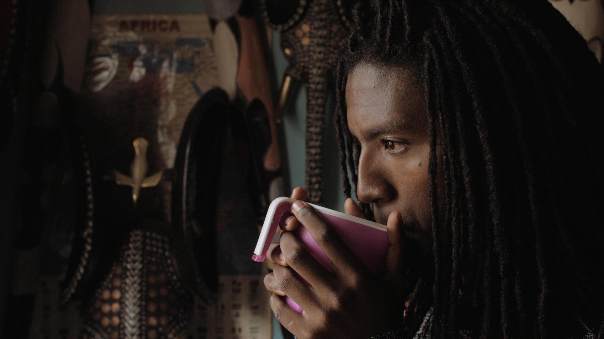 Sección visual de Tapi! (C) - FilmAffinity