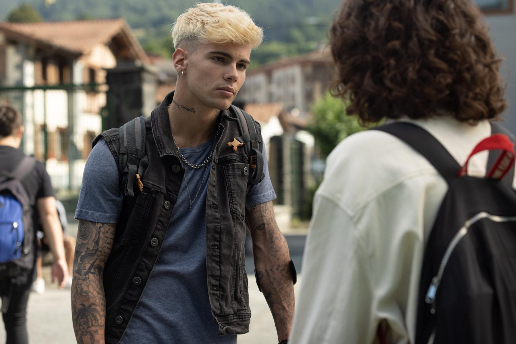 Sección visual de Tú no eres especial (Serie de TV) - FilmAffinity