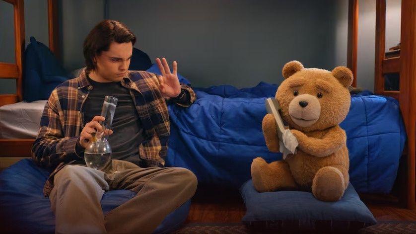 Sección visual de Ted (Serie de TV) - FilmAffinity