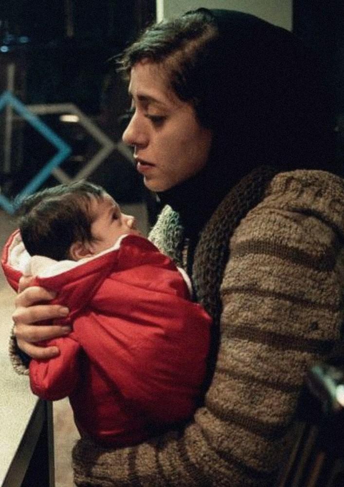 Sección visual de The Baby (C) - FilmAffinity