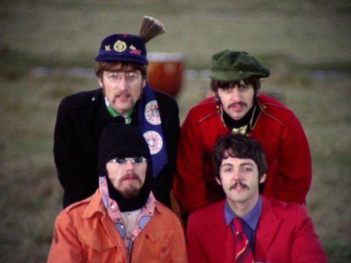 Sección visual de The Beatles: Strawberry Fields Forever (Vídeo musical) - FilmAffinity