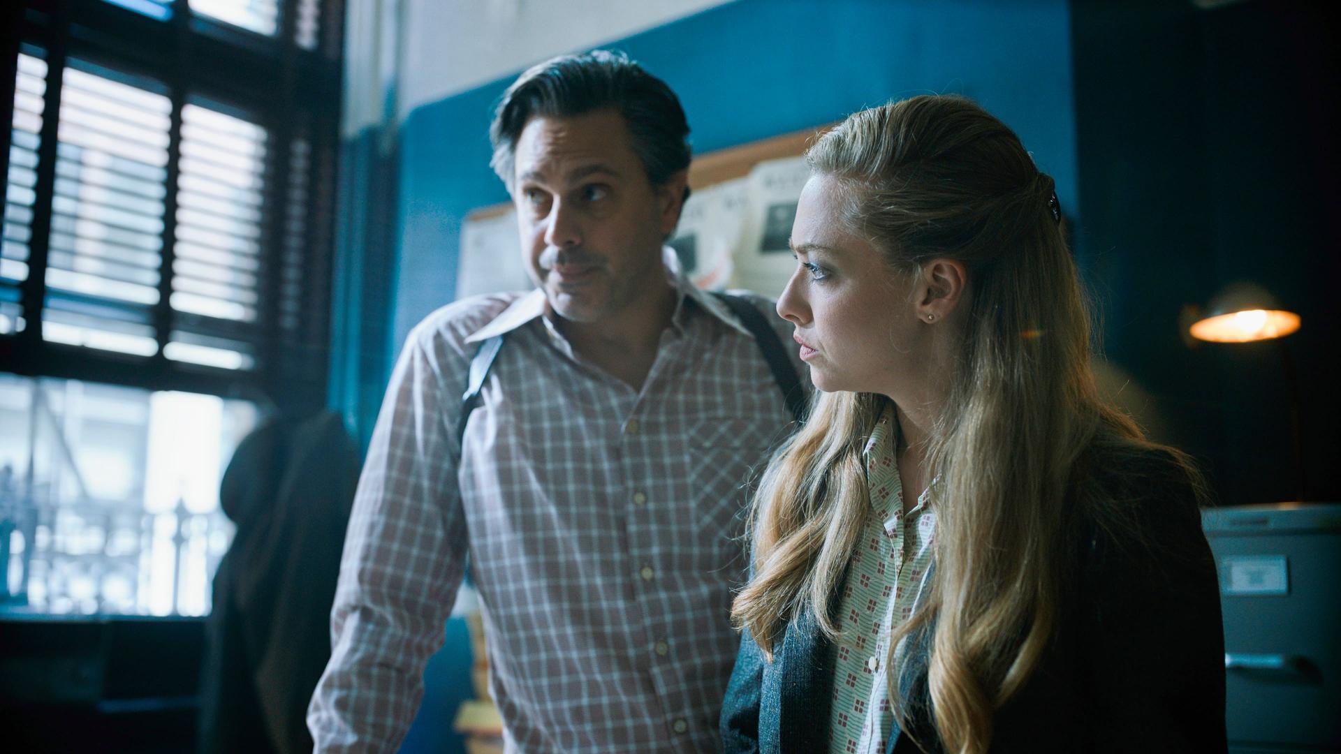 Sección visual de The Crowded Room (Miniserie de TV) - FilmAffinity