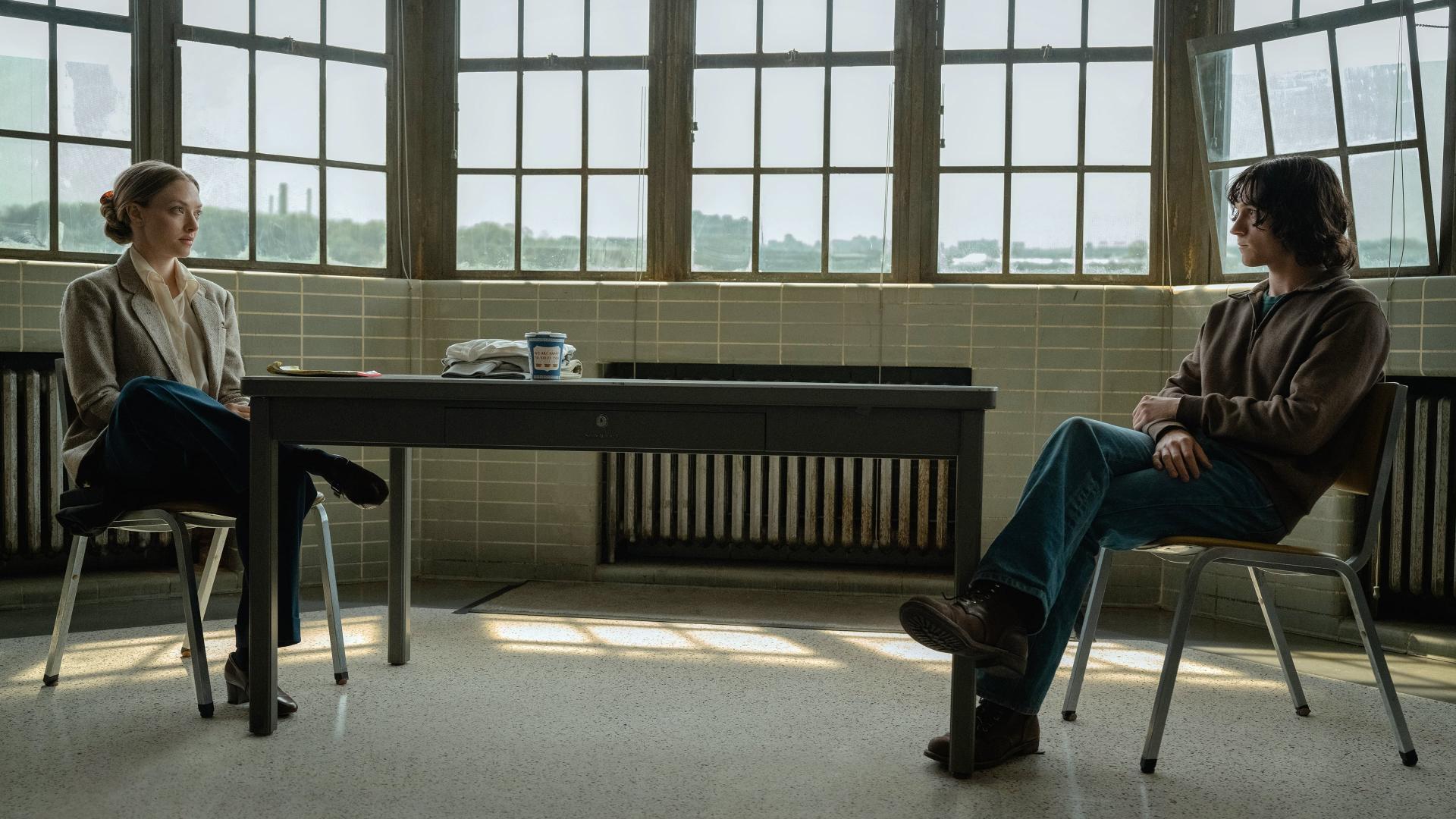 Sección visual de The Crowded Room (Miniserie de TV) - FilmAffinity