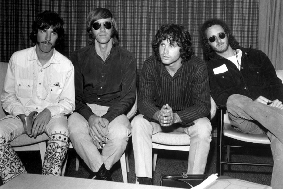 Sección visual de The Doors: Live at the Hollywood Bowl '68 - FilmAffinity