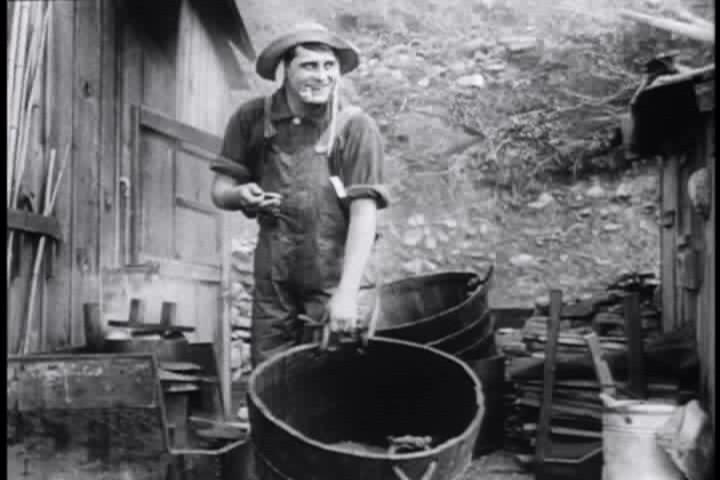 Image gallery for The Lesser Evil (S) (S) - FilmAffinity