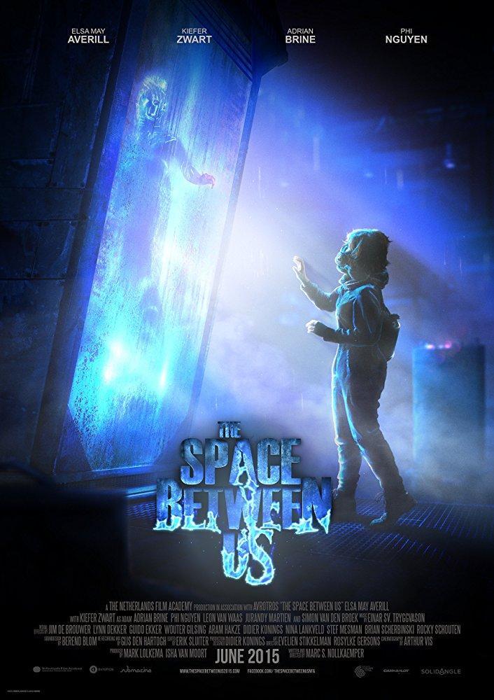Sección visual de The Space Between Us (C) - FilmAffinity
