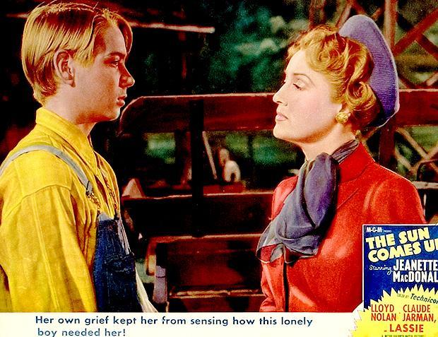 Image gallery for The Sun Comes Up - FilmAffinity